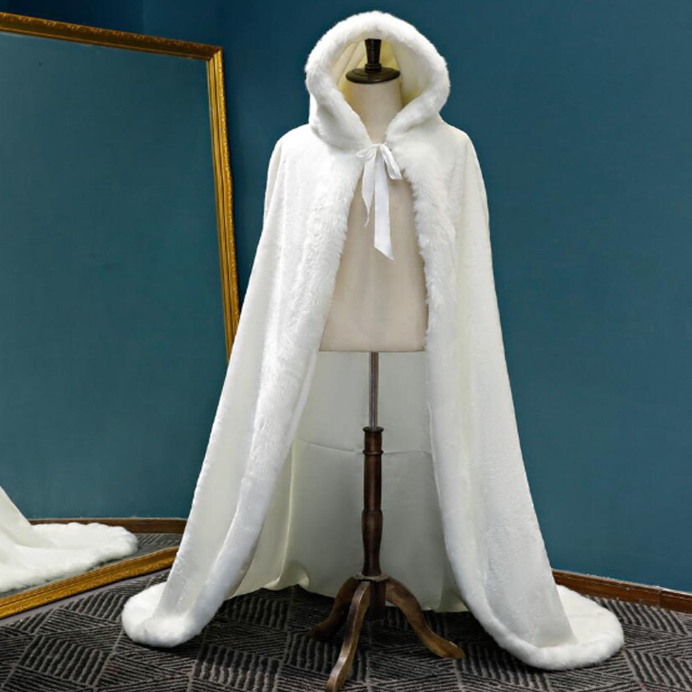 Sorceress Winter Wonderland Cape – FairytaleCreators